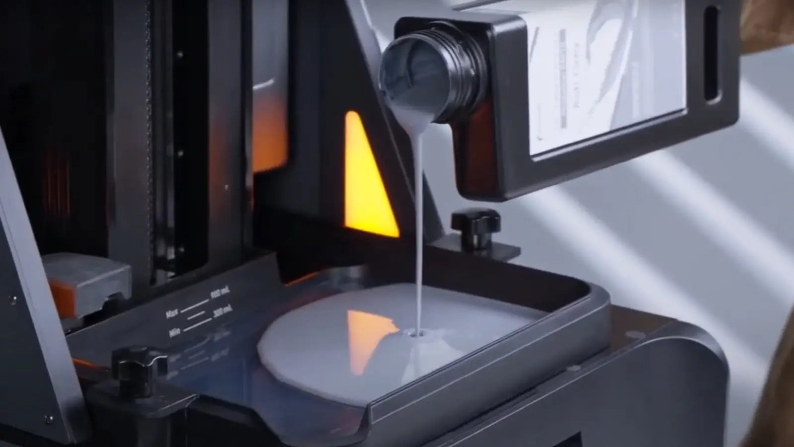 How Does a 3D Printer Work Step by Step – HeyGears Resin 3D Printer ...